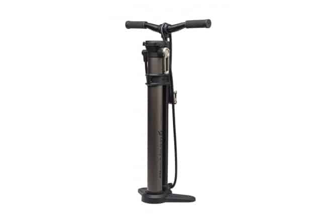 These Floor Pumps Let You Mount Tubeless Tires
