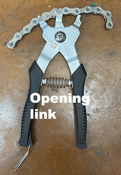 Tips & Tools for Chain “Quick Links”