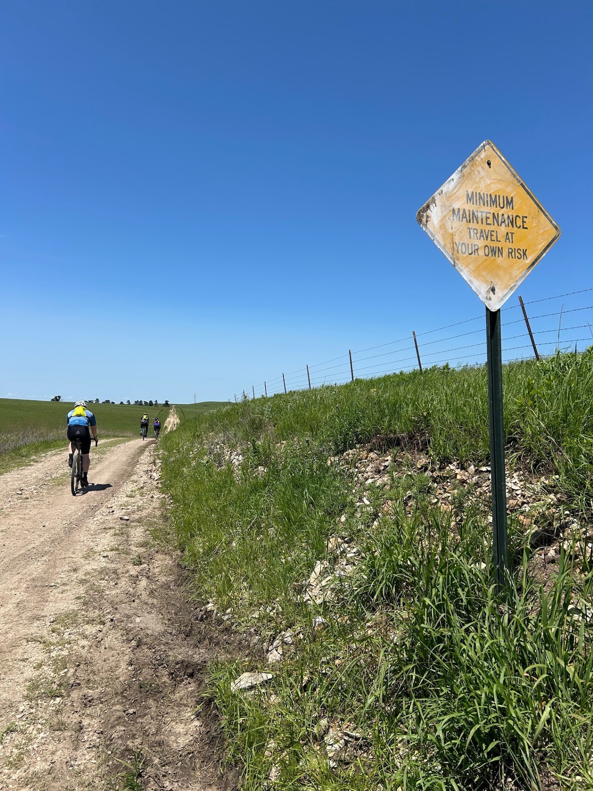 Min Maintenance Road sign